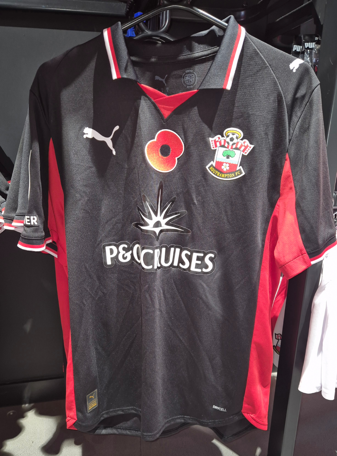 Match Issued 25/26 third Poppy Shirt - Bragg
